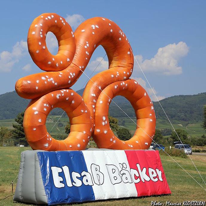 AIR promotionInflatbale Pretzel - AIR promotion